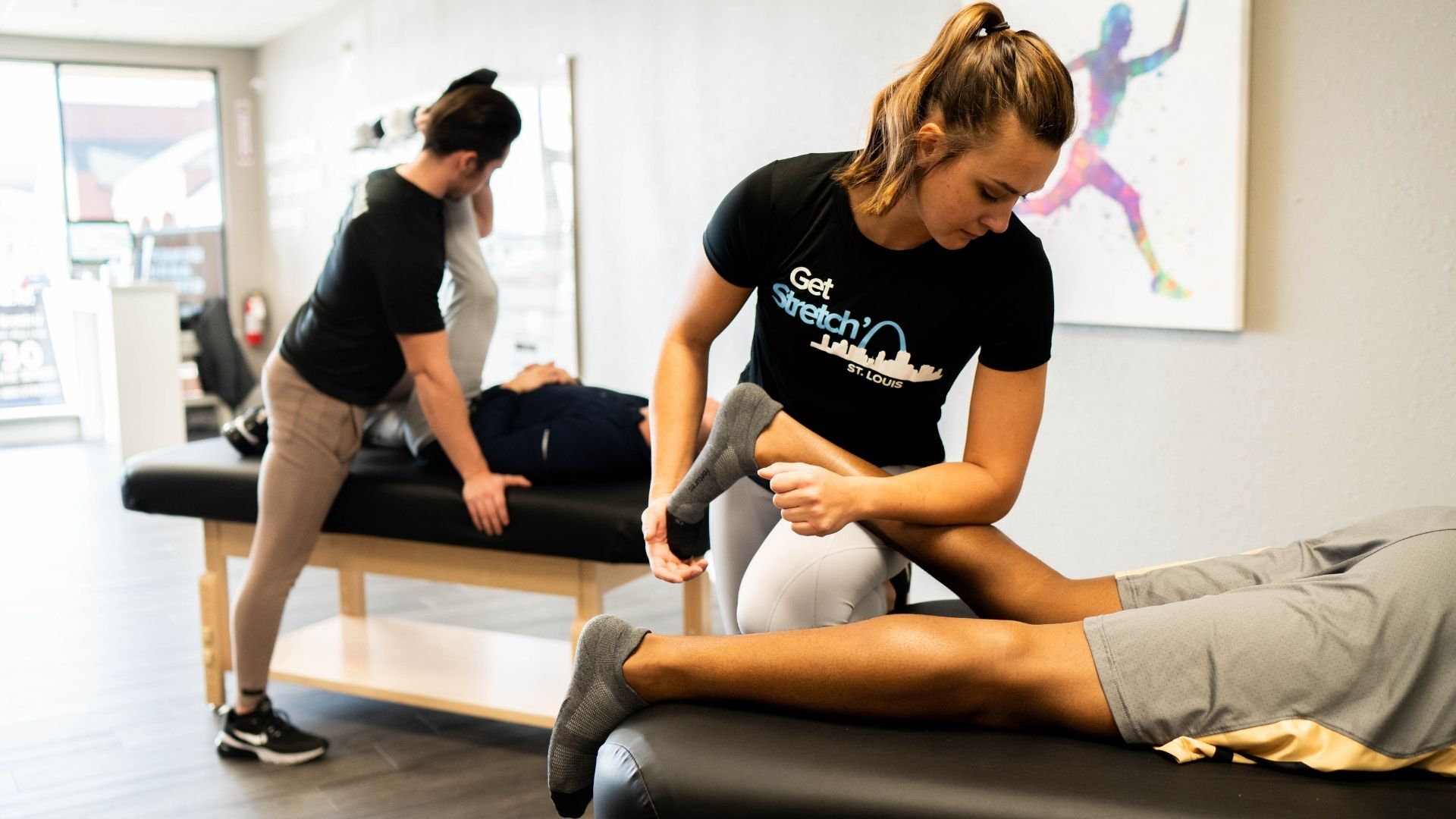 Our Stretch Sessions Promote Recovery & Pain Relief | Stretch U